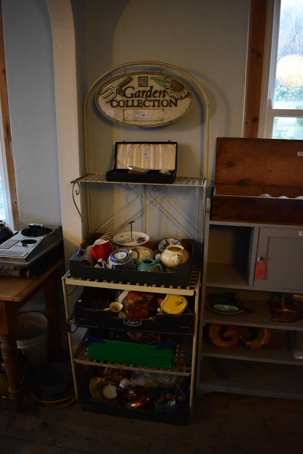 Lot 1460 - A modern H&H Garden Collection display