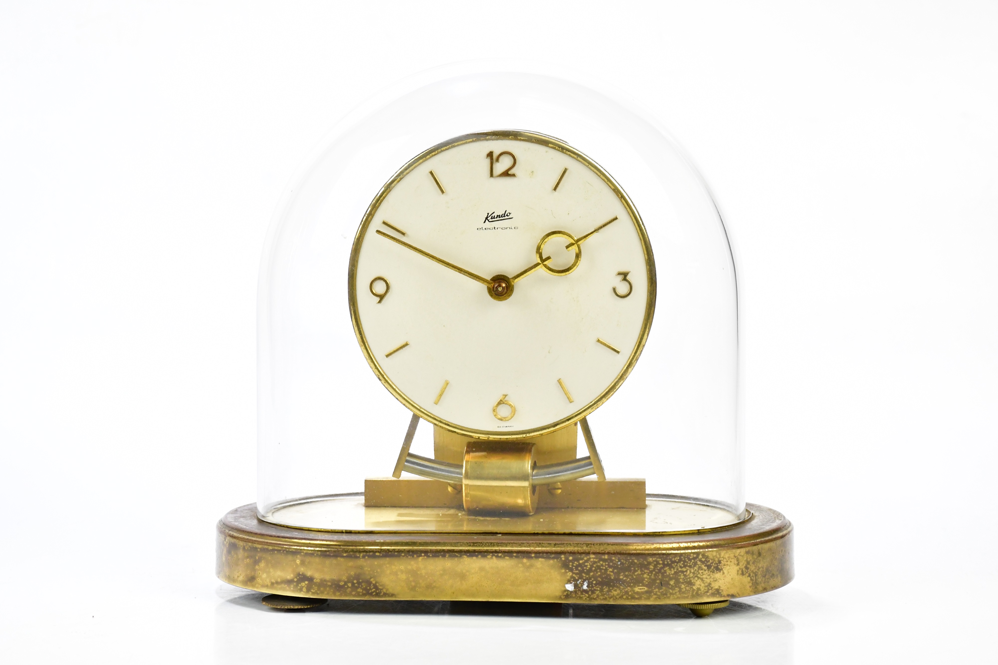 Lot 2137 - KUNDO; an electronic mantel clock with