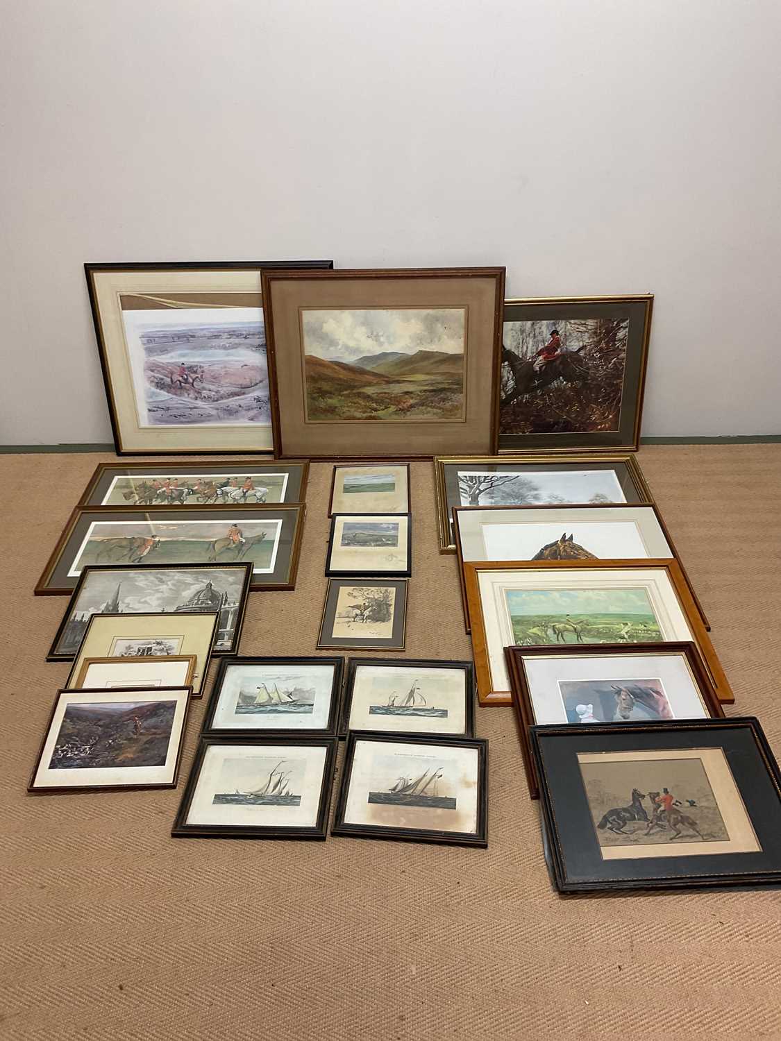 Lot 324 - A large collection of decorative prints, the