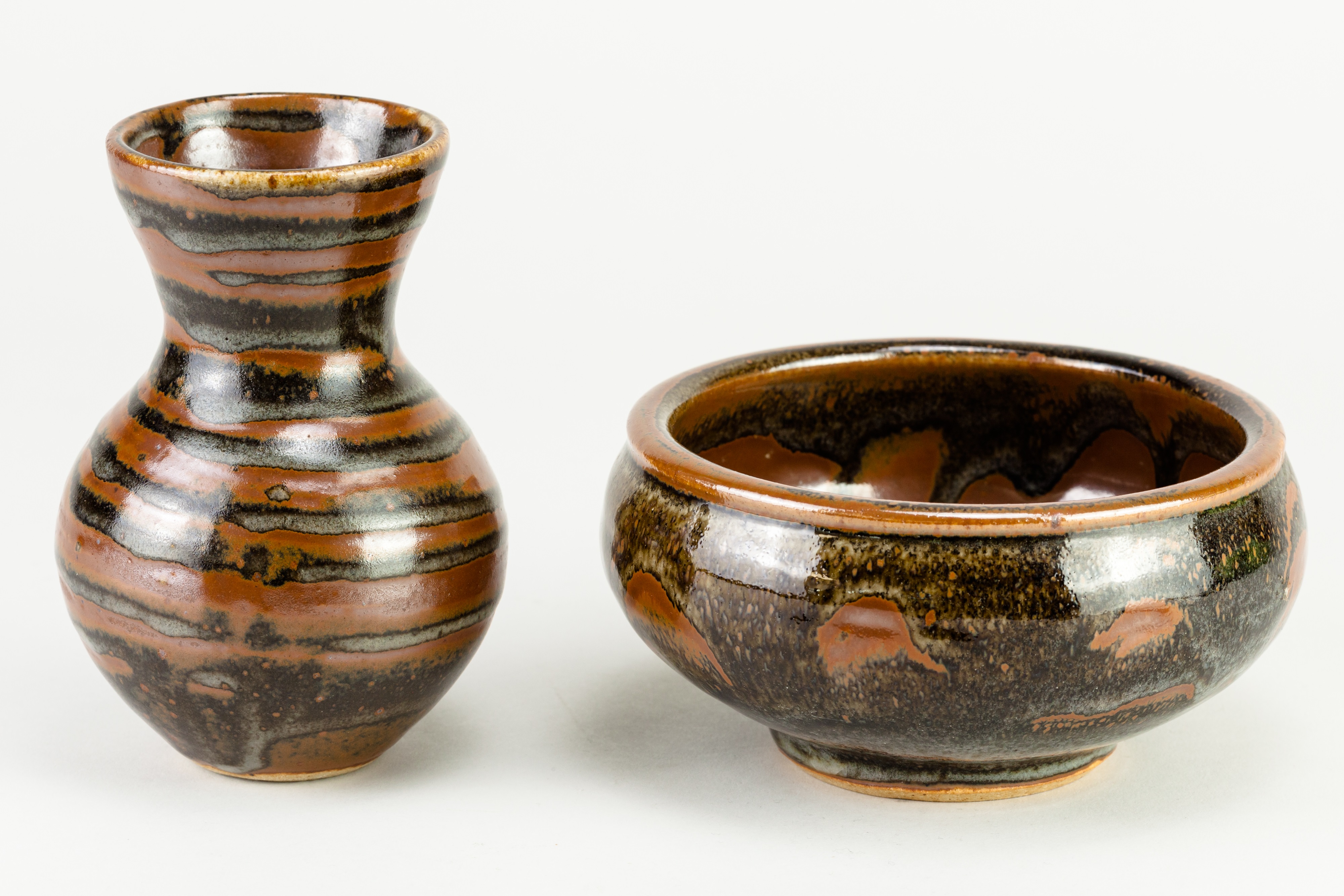 Lot 375 - JOHN LEACH (1939-2021) for Muchelney Pottery;