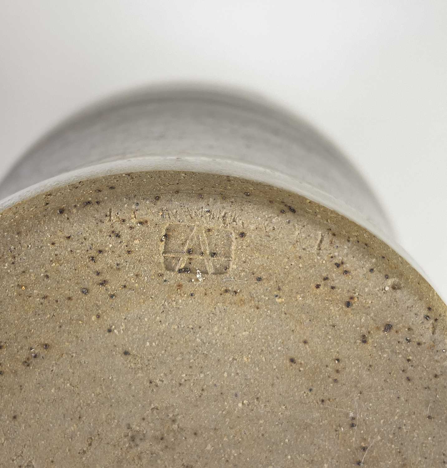 Lot 104 - BRYAN NEWMAN (1935-2019) for Aller Pottery;