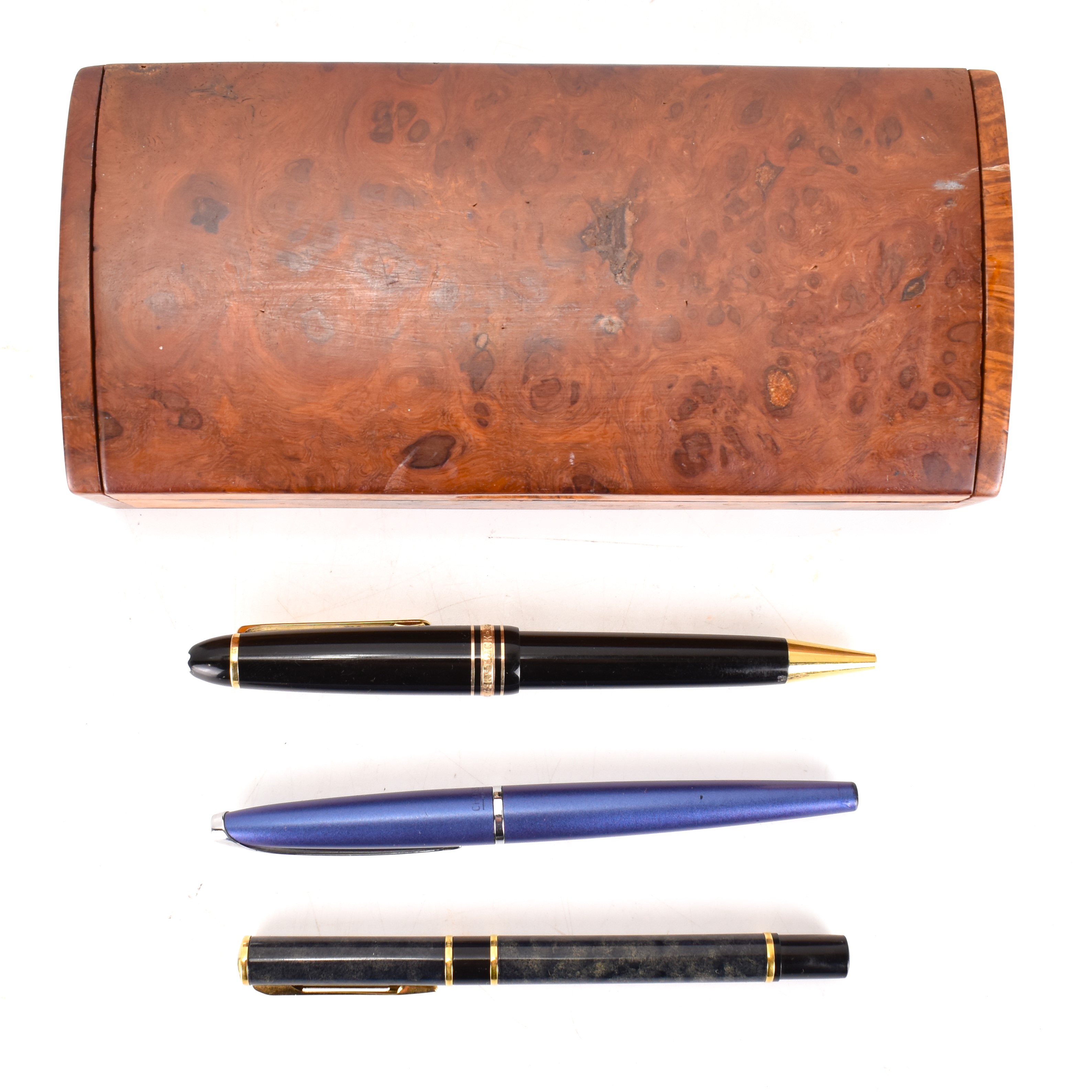 Lot 116 - MONT BLANC; a ballpoint pen, black with gold-