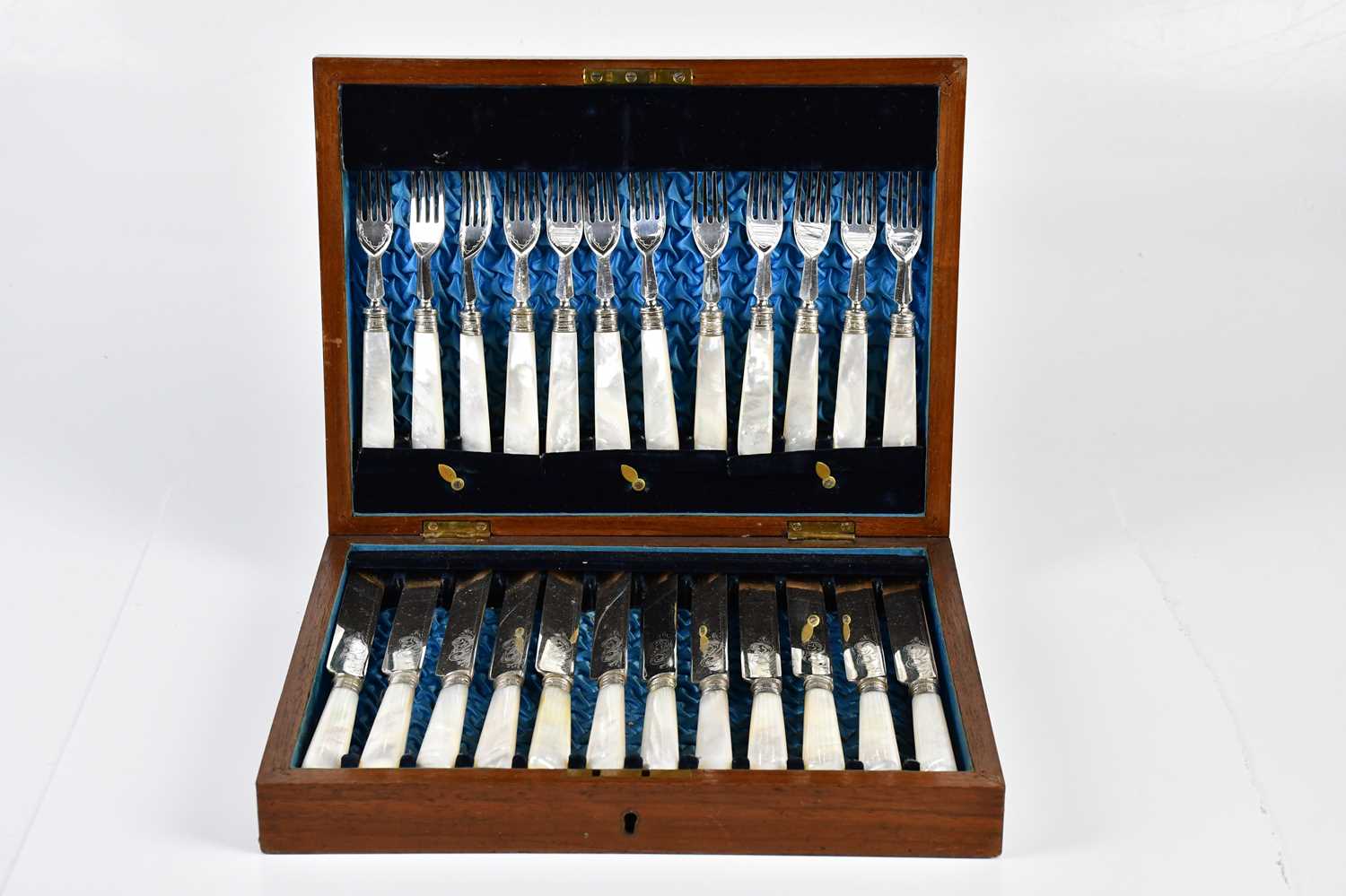 Lot 2290 - JOHN ROUND & SONS LTD; a cased set of