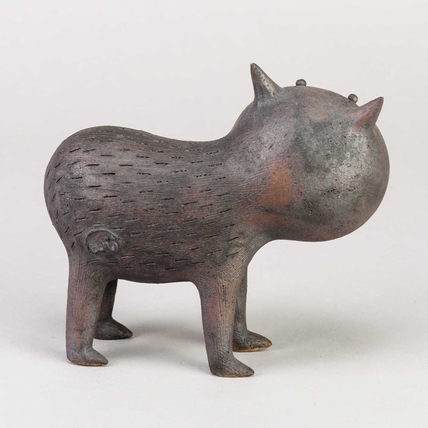 Lot 119 - CHIU-I WU (born 1968); a stoneware sculpture
