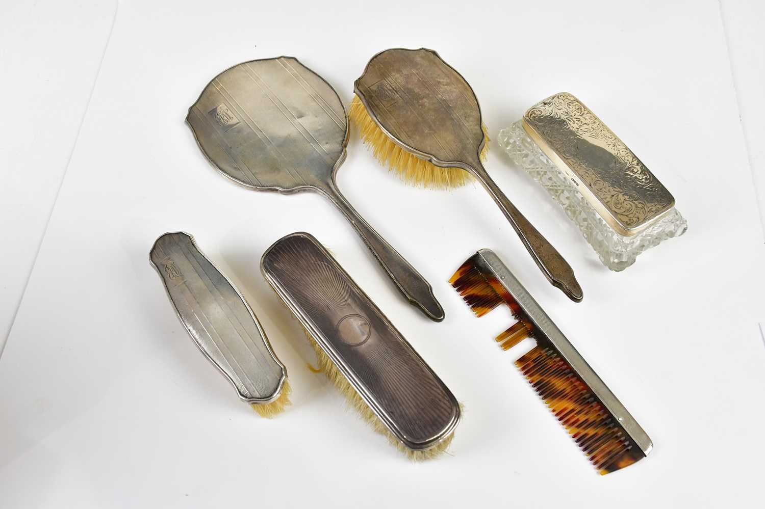 Lot 2218 - W G SOTHERS LTD; a hallmarked silver George