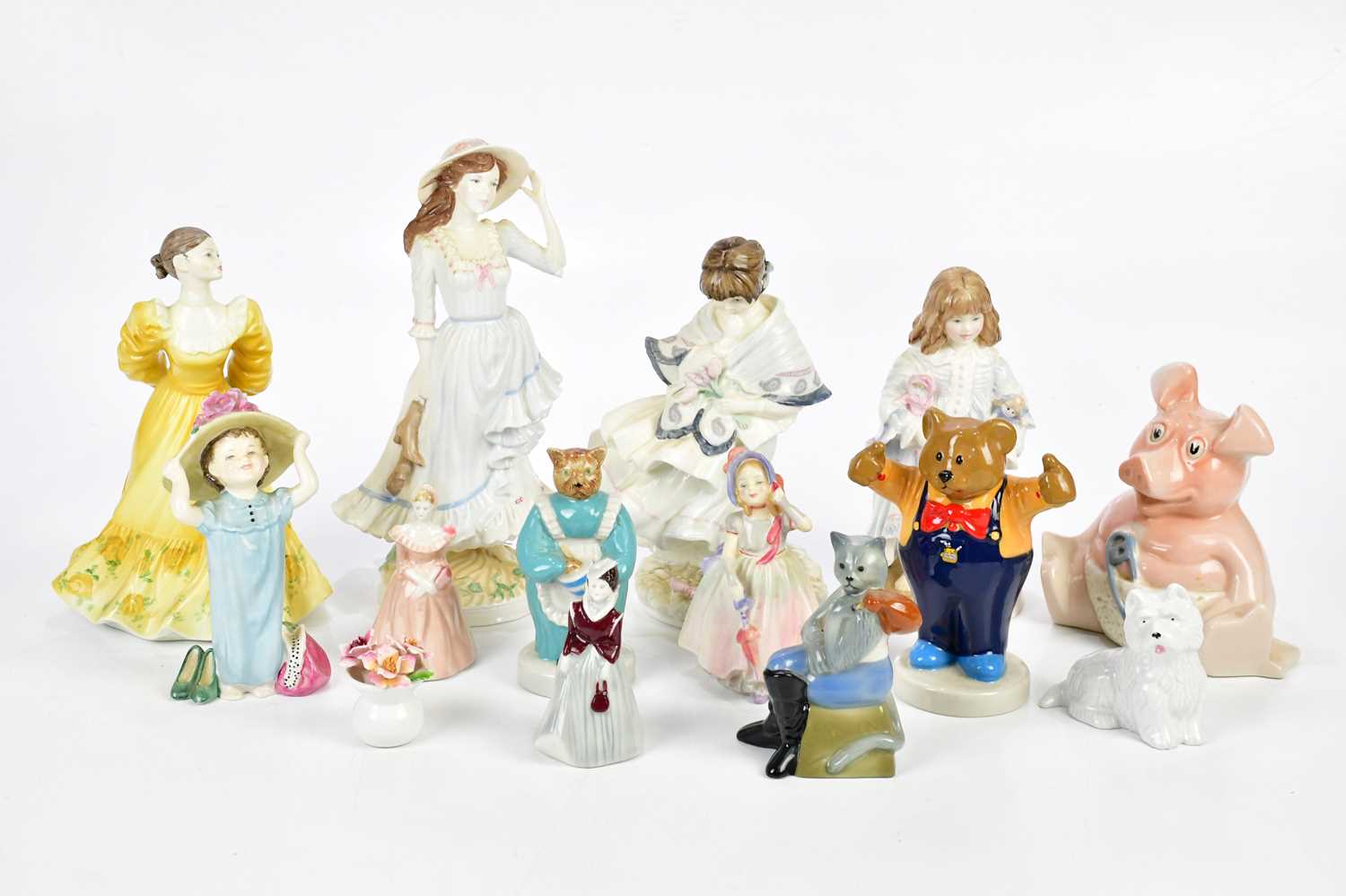 Lot 2722 - A collection of various ceramic figures