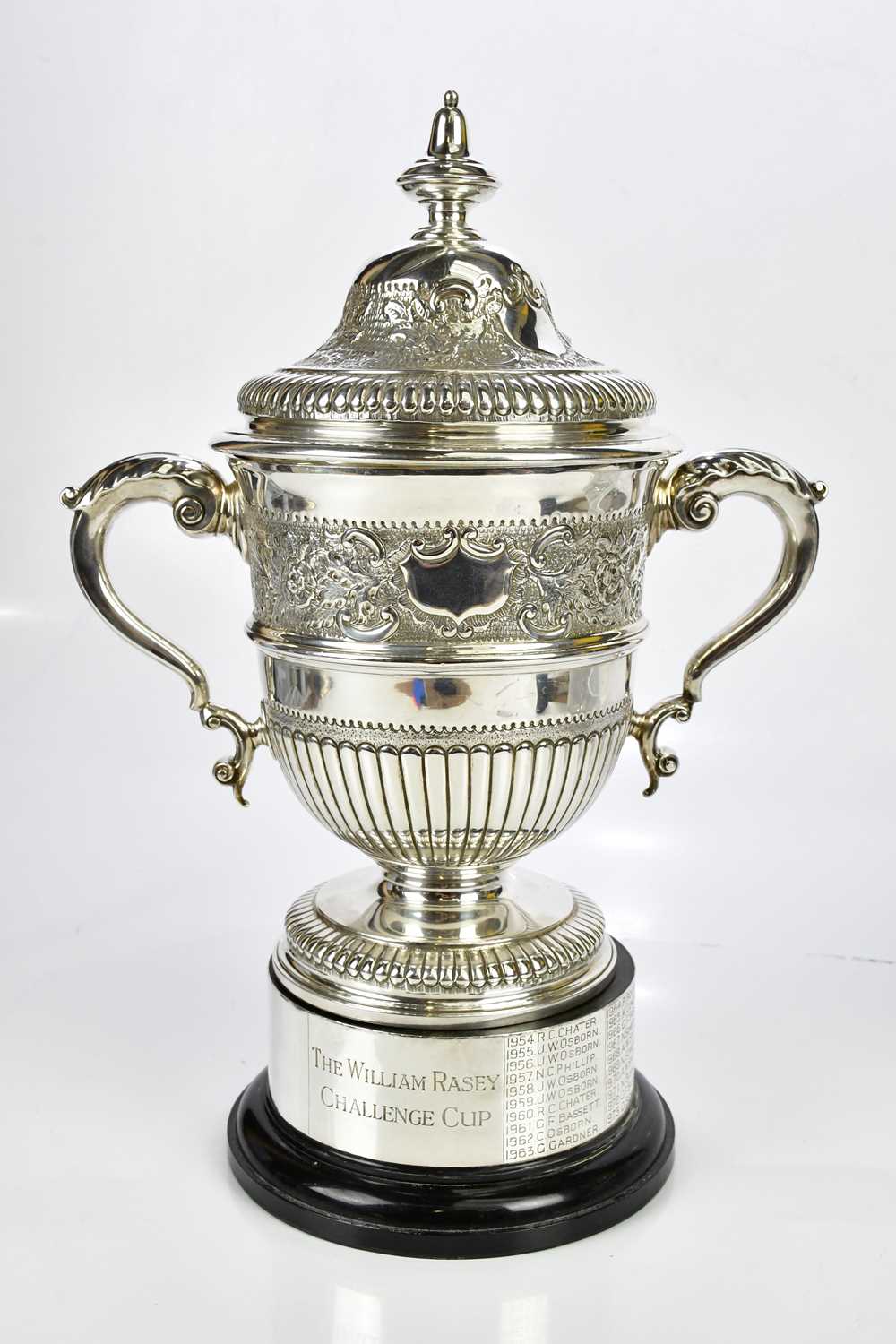 Lot 2528 - GOLDSMITHS & SILVERSMITHS; a George V