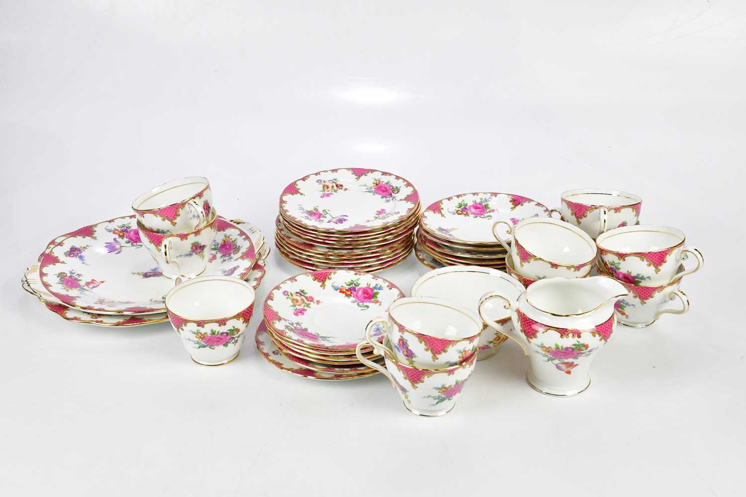 Lot 2841 - AYNSLEY; a 'Tudor Maroon' pattern part