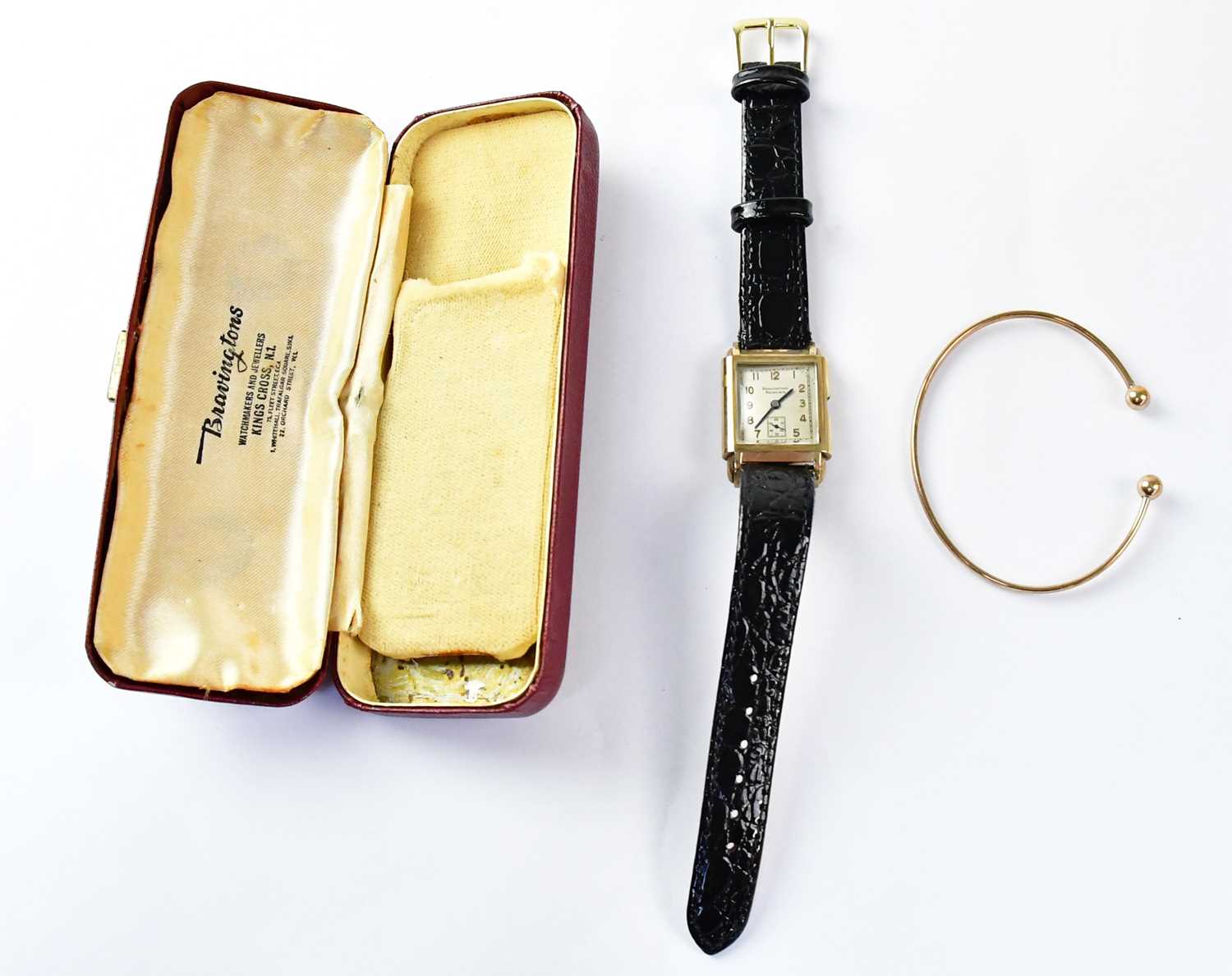 Lot 868 - BRAVINGTONS RENOWN; a 9ct gold cased