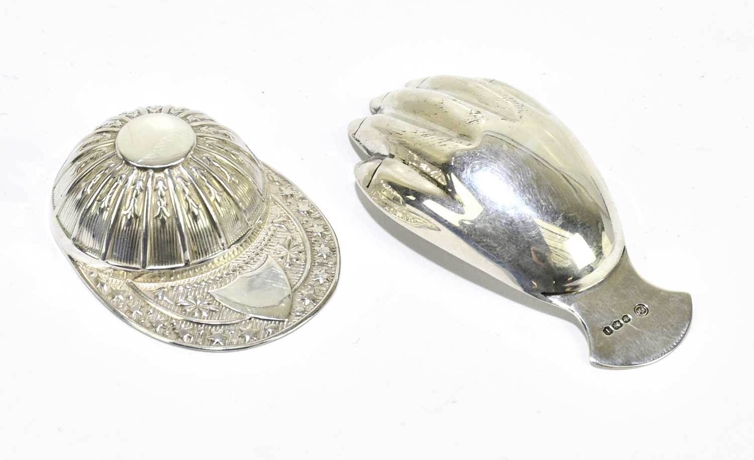 Lot 2498 - FRANCIS HOWARD; a modern hallmarked silver