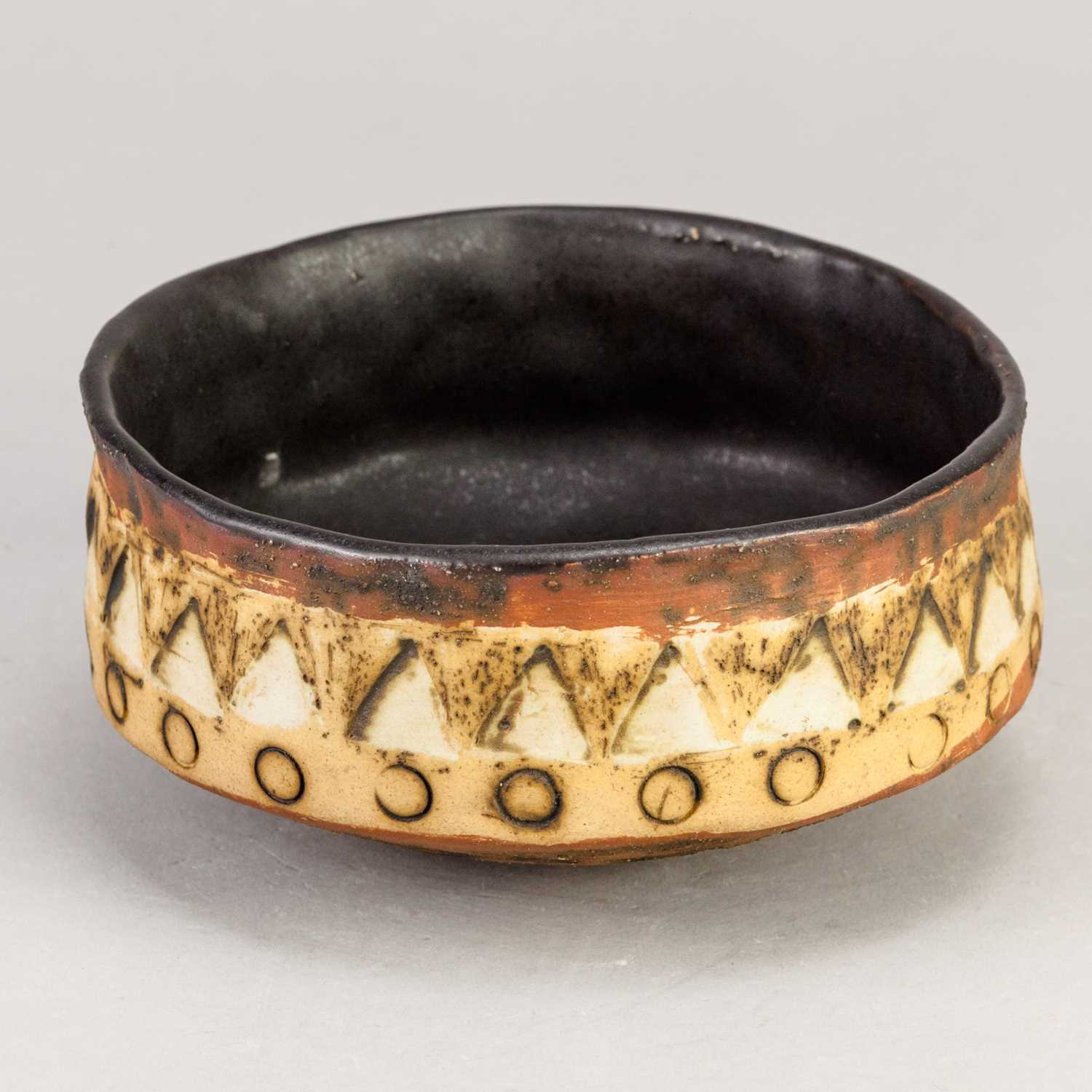 Lot 40 - ALAN WALLWORK (1931-2019); an early stoneware