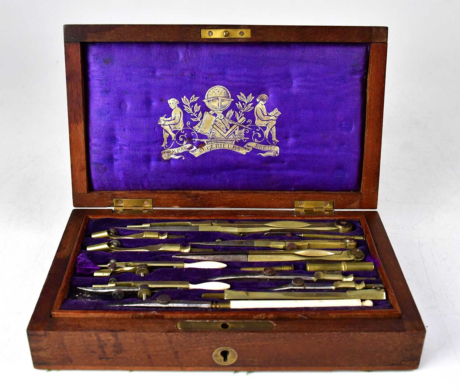 Lot 141 - A cased set of mathematical/drawing