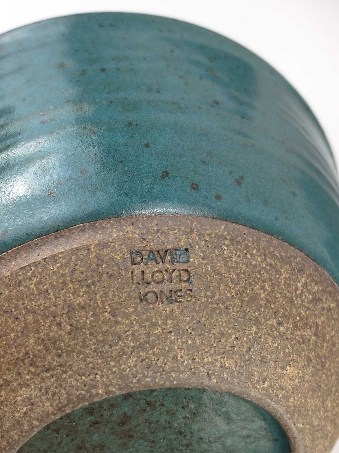 Lot 318 - DAVID LLOYD JONES (1928-1994); a stoneware