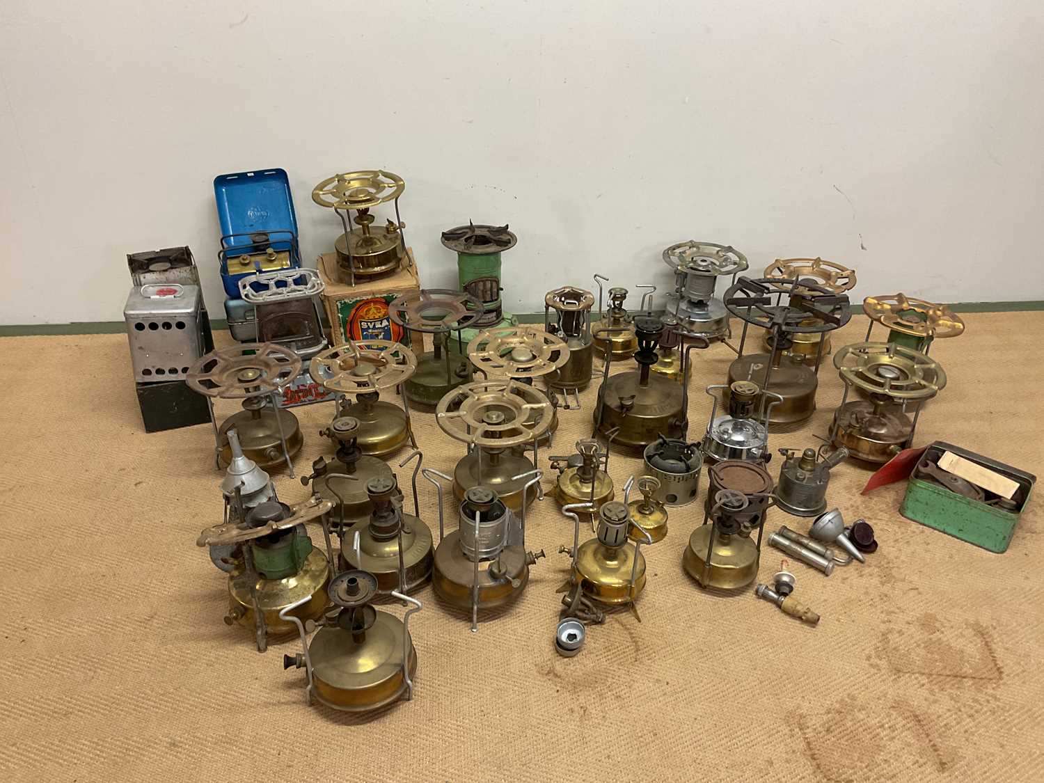 Lot 126 - A large quantity of Primus stoves and others