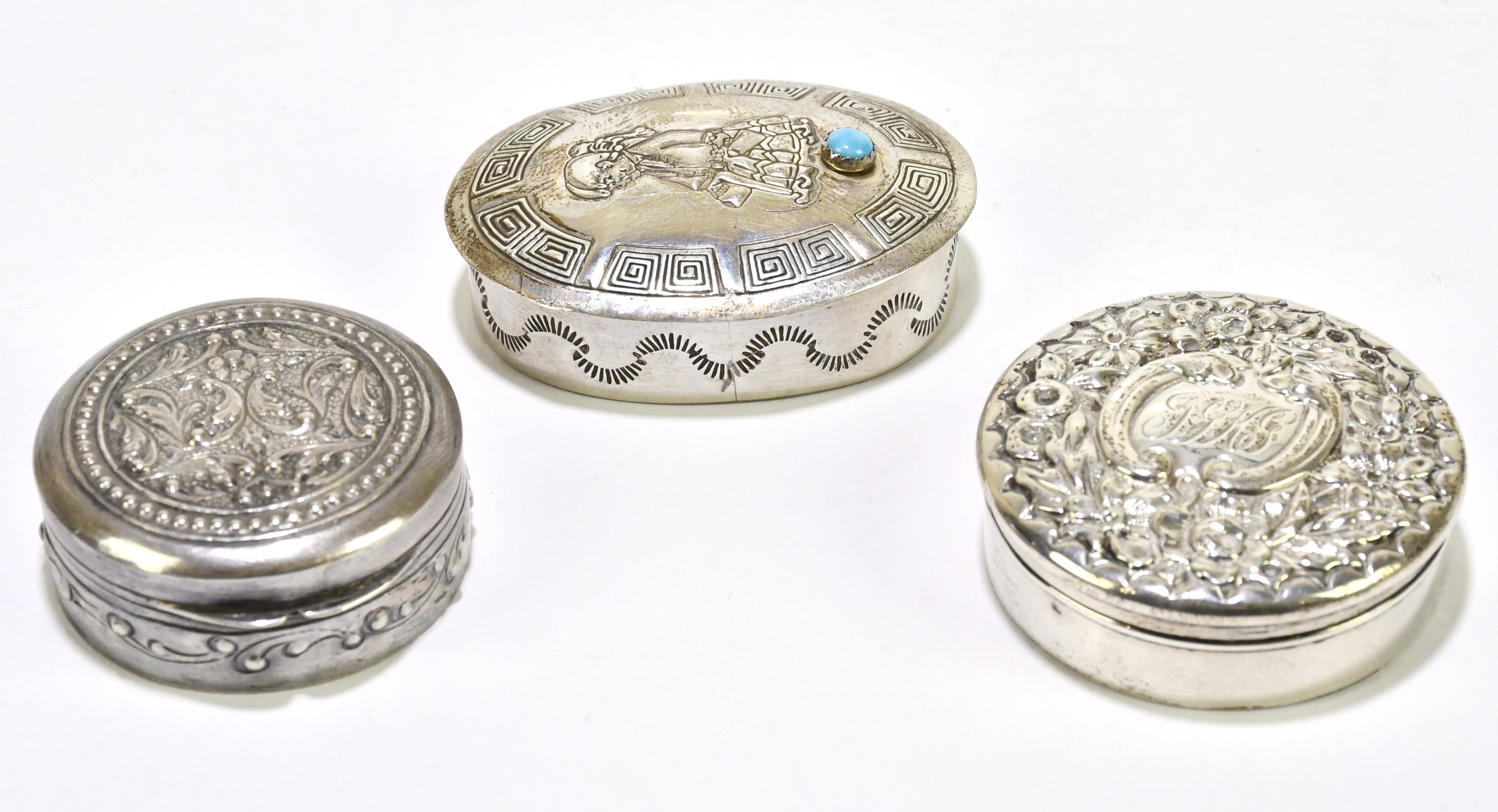 Lot 2532 - Two sterling silver pill boxes, one an oval