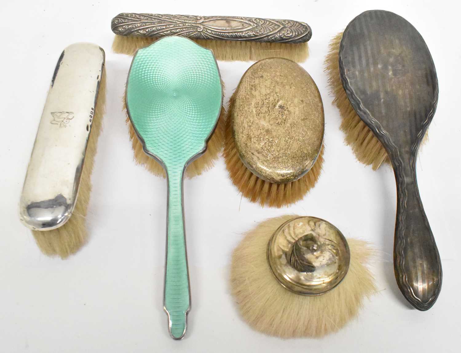 Lot 1183 - SYNYER & BEDDOES; an Edward VII hallmarked