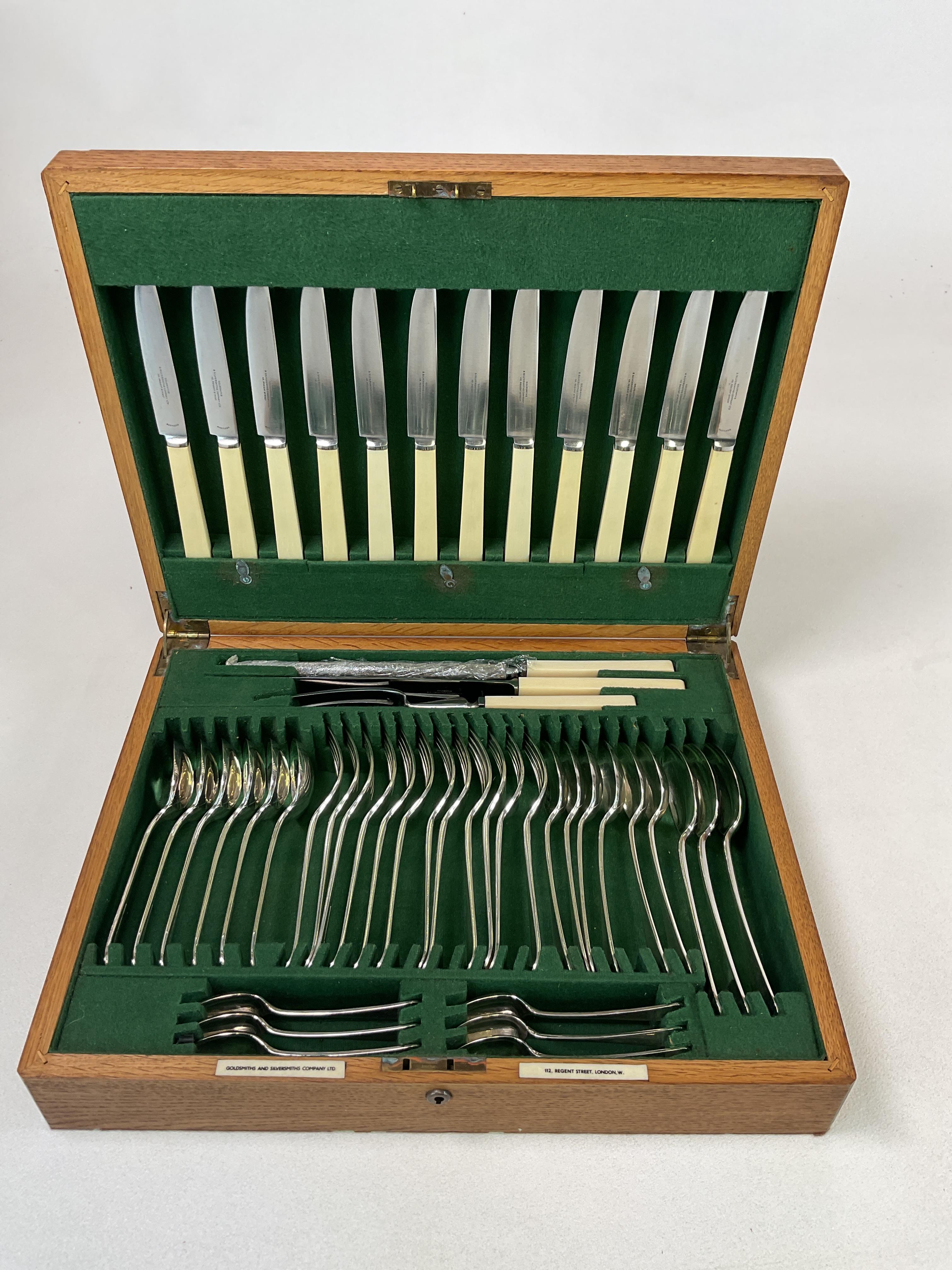 Lot 457 - REGENT PLATE; a canteen of six place