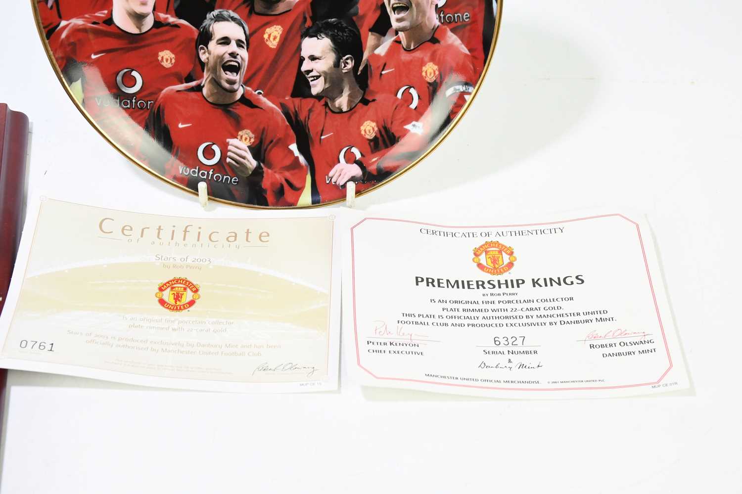 Lot 341 - MANCHESTER UNITED; two commemorative plates,