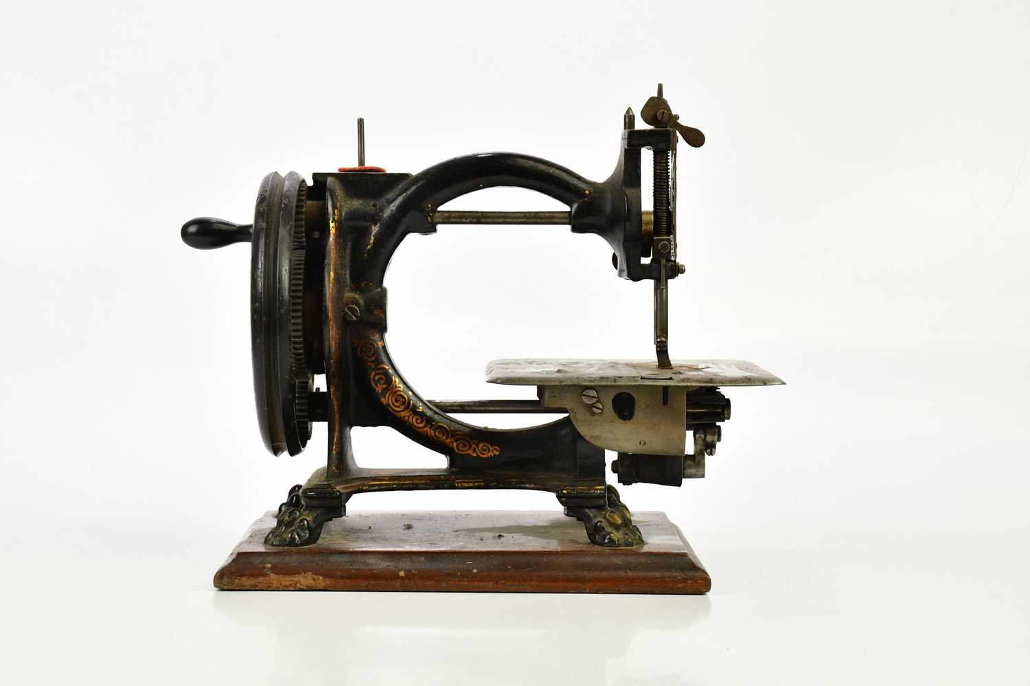 Lot 1657 - THE ROYAL SEWING MACHINE COMPANY BIRMINGHAM;