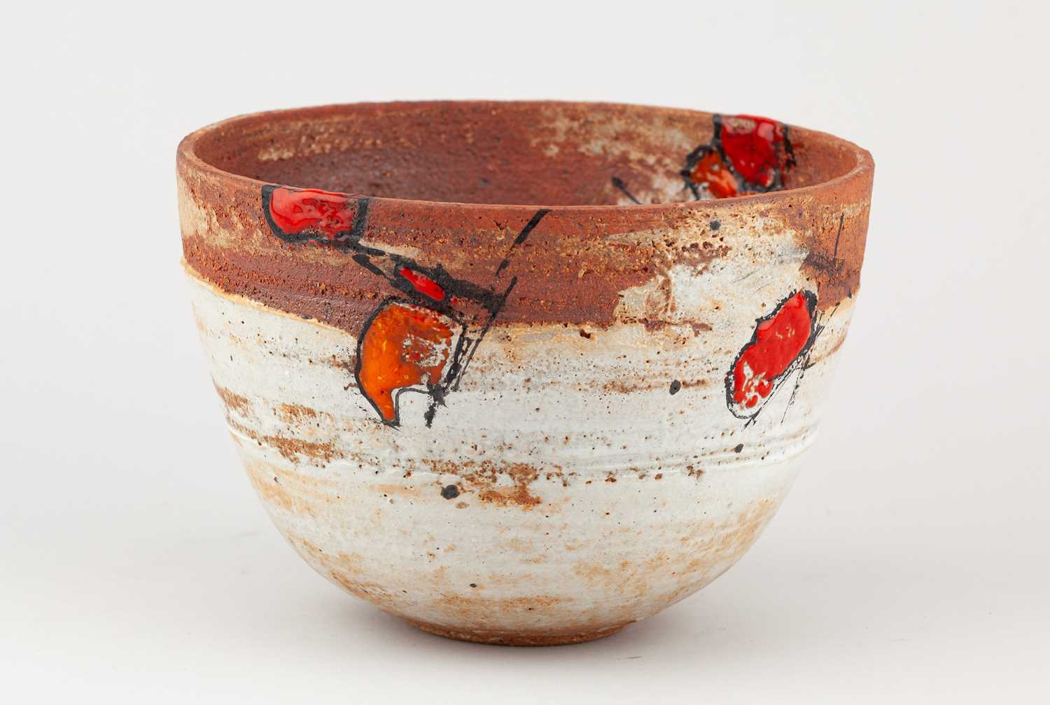 Lot 543 - ROBIN WELCH (1936-2019); a stoneware bowl