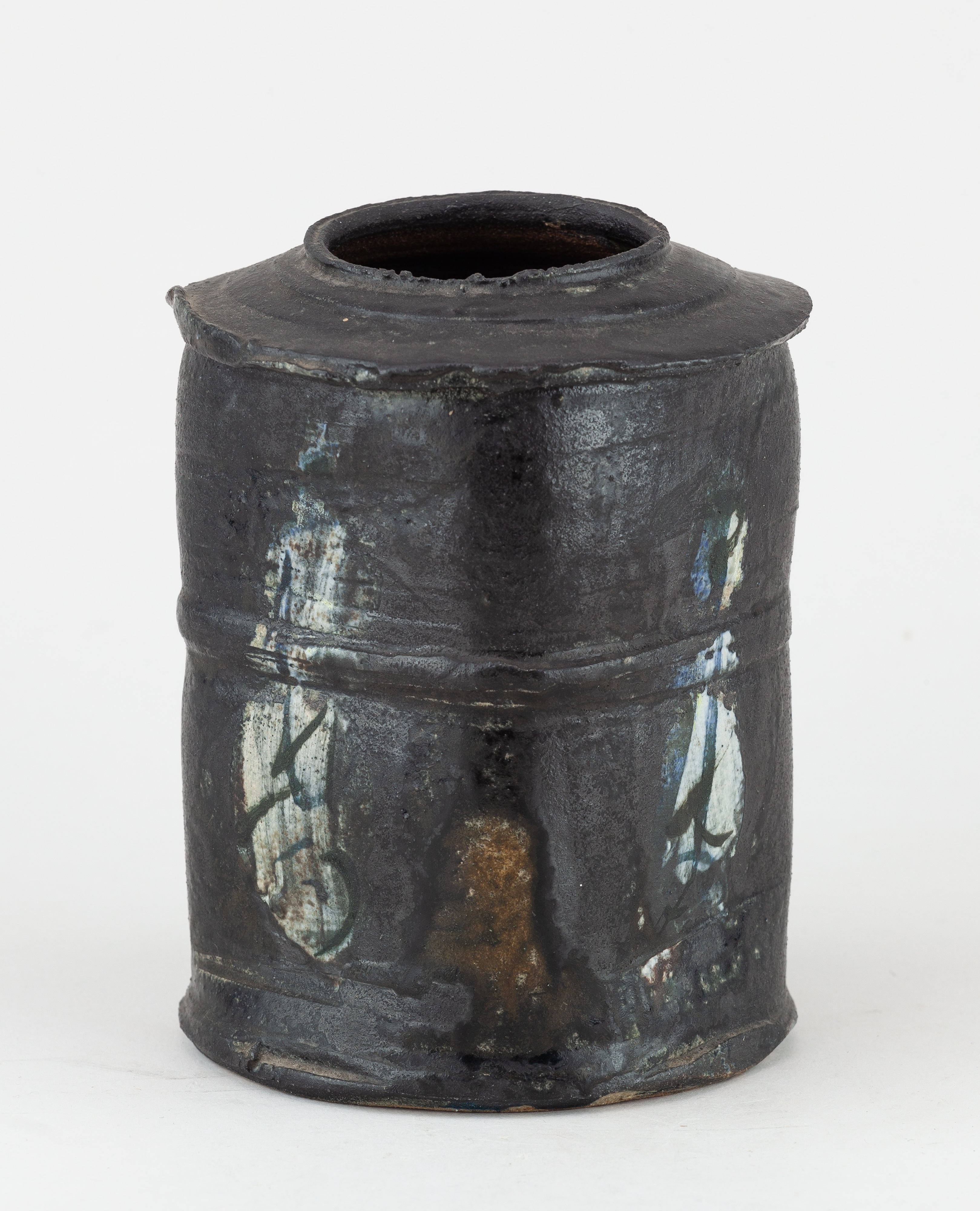 Lot 118 - DAN KELLY (born 1953); a stoneware vessel