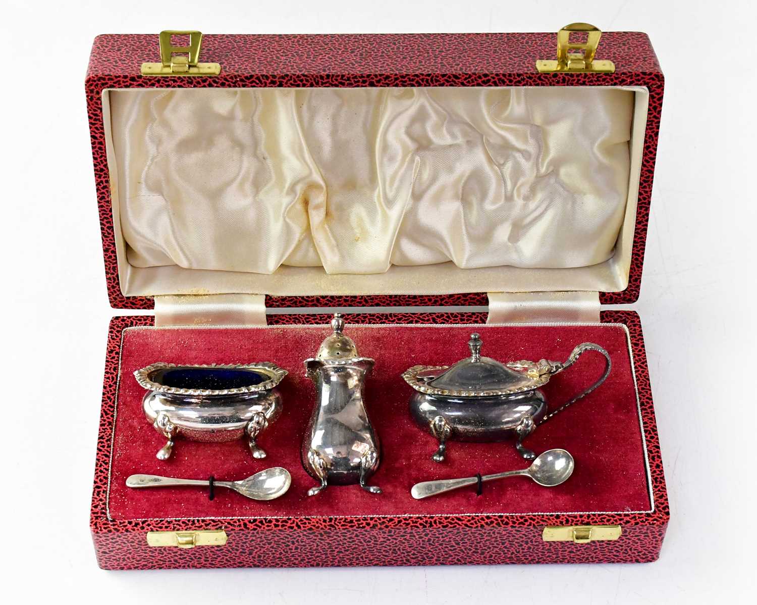 Lot 675 - FRANCIS HOWARD LTD; an Elizabeth II