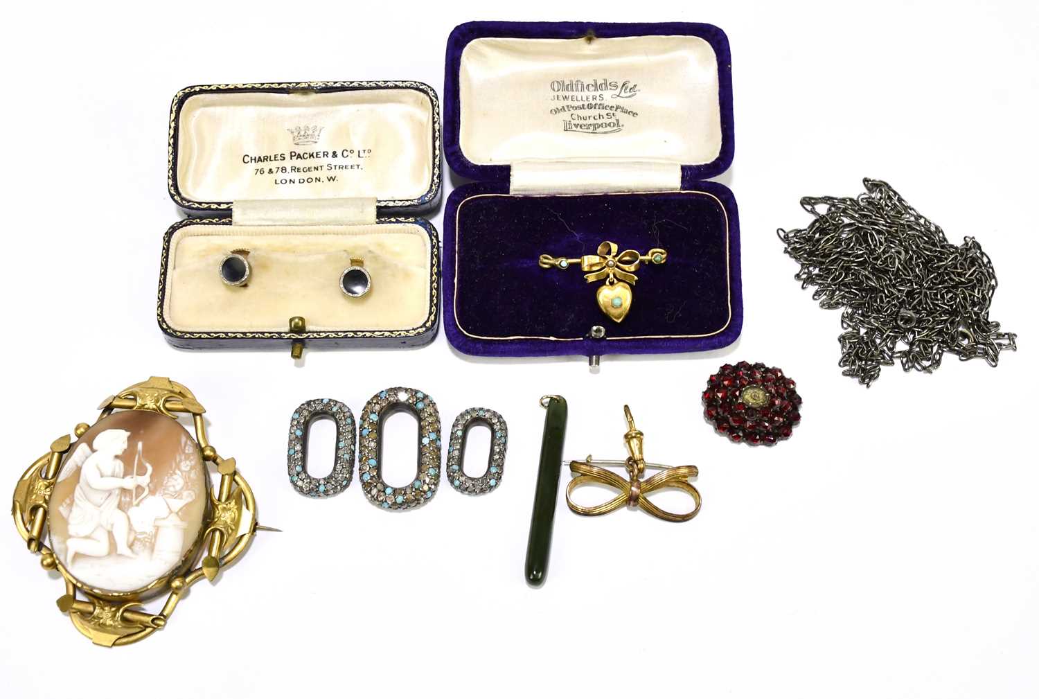 Lot 1430 - A group of jewellery including a Victorian