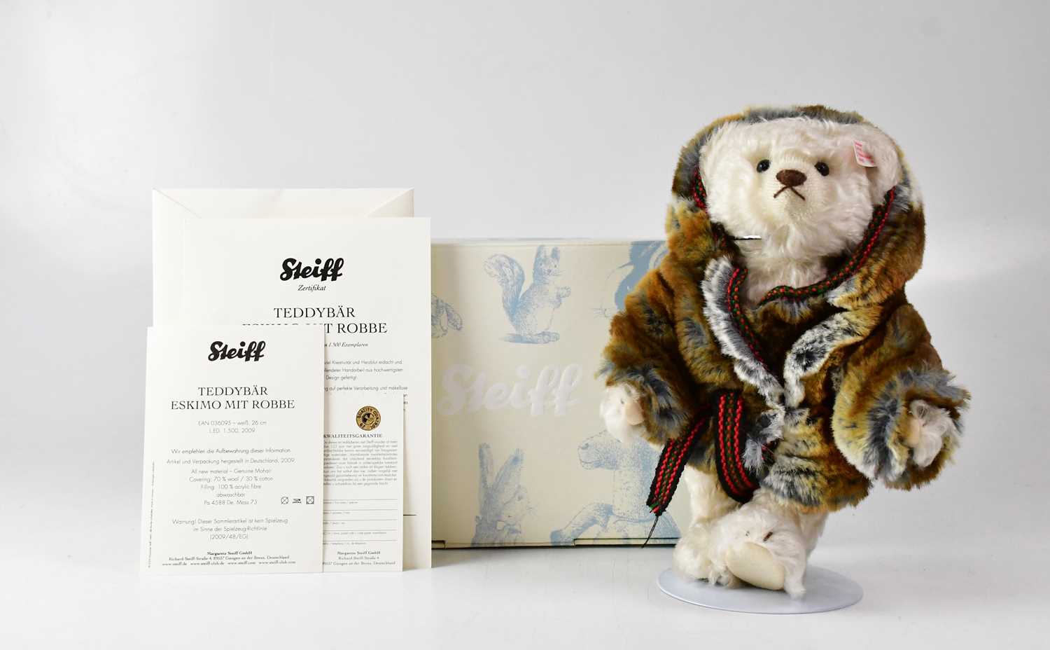Lot 370 - STEIFF; a German collectors' bear 'Eskimo