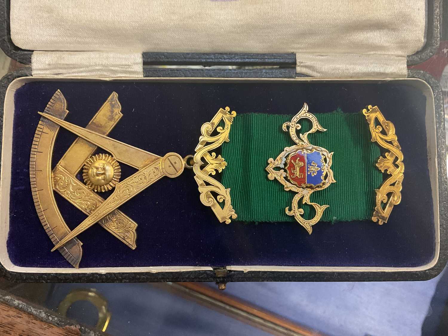 Lot 849 - Two c.1930s gilt silver Masonic jewels