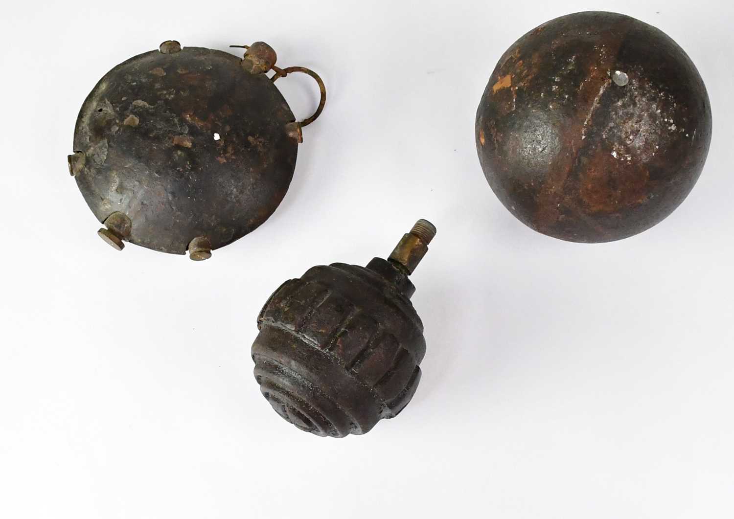 Lot 413 - A WWI German 'Tortoise' grenade, a 1915