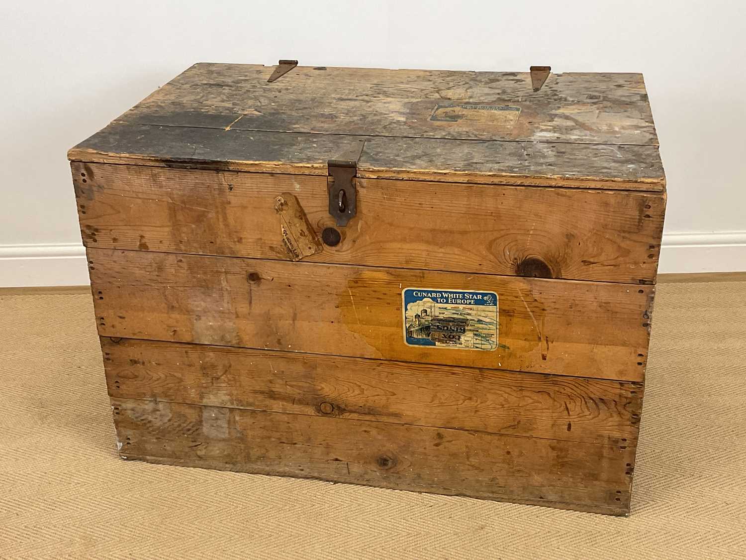 Lot 805 - An early 20th century pine packing crate,