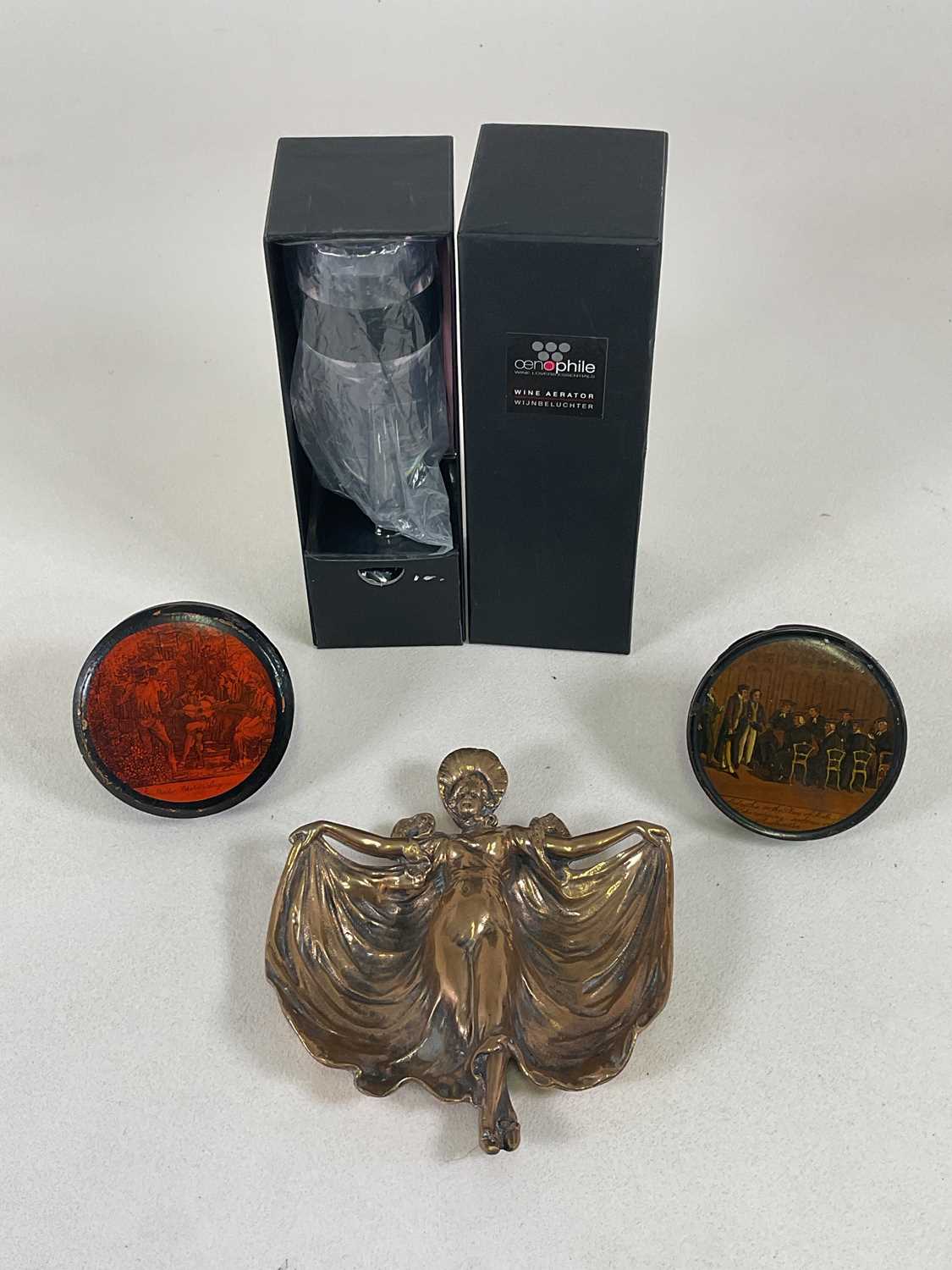 Lot 51 - A group of collectors' items comprising an