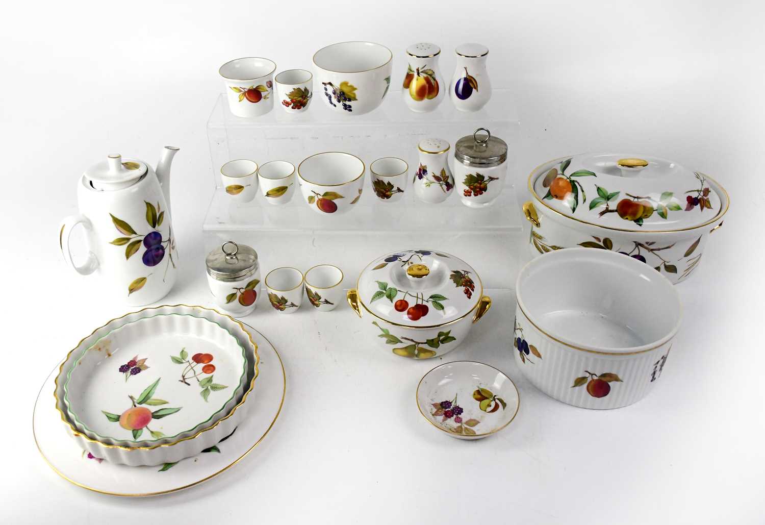 Lot 303 - ROYAL WORCESTER; a collection of 'Evesham'