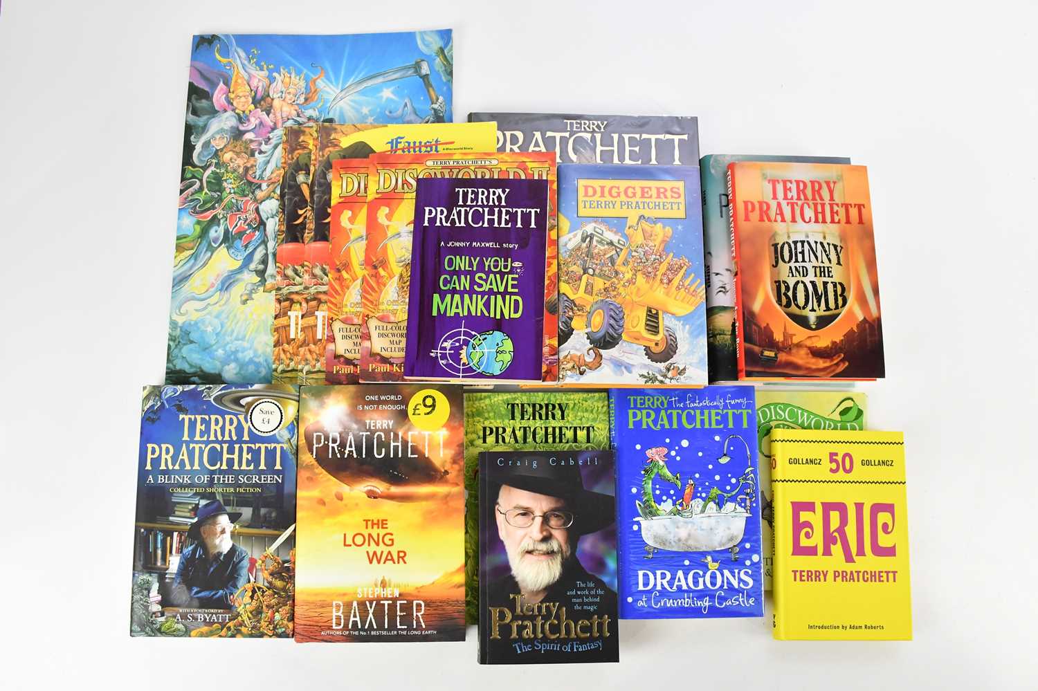 Lot 422 - TERRY PRATCHETT; a collection of books by or