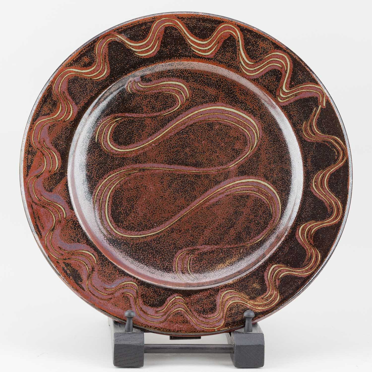 Lot 541 - RAY FINCH (1914-2012) for Winchcombe Pottery;